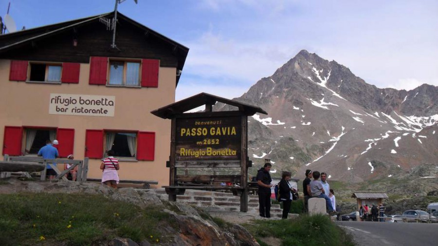 Gavia Pass - One Of The Gretest In The Alps | Mountains For Everybody