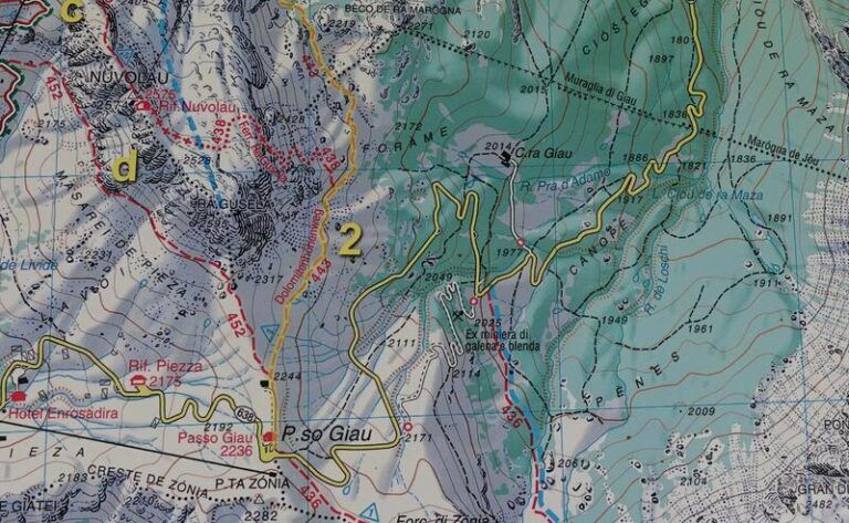 How to Get to Passo Giau in the Dolomites and What to Do There?